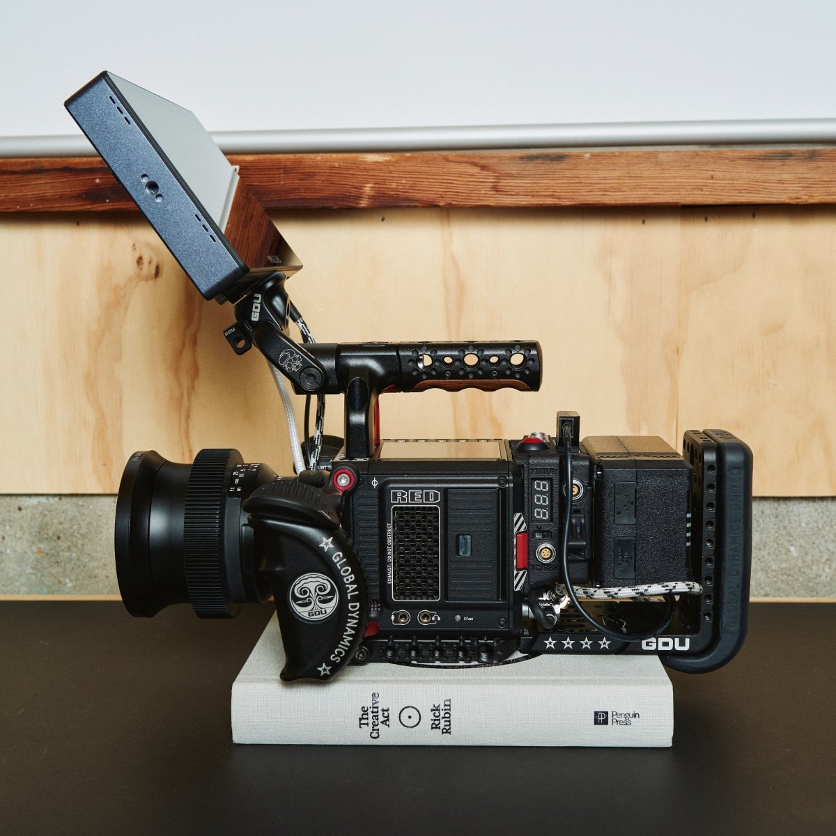 RED Komodo 6K Digital Cinema Camera Run and Gun Bundle - GDU, Mutiny ...