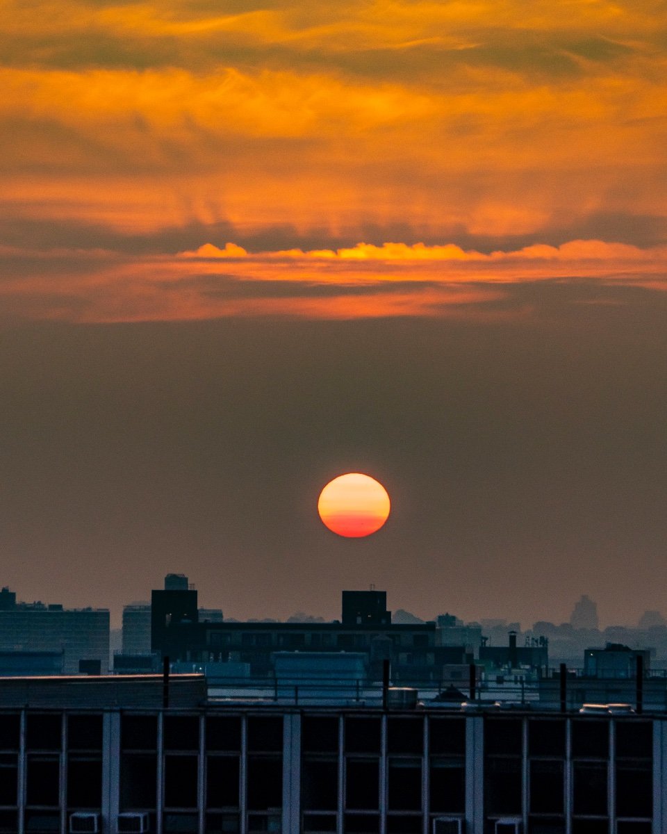 Is it possible to distinguish the image of sunset vs sunrise and dusk ...